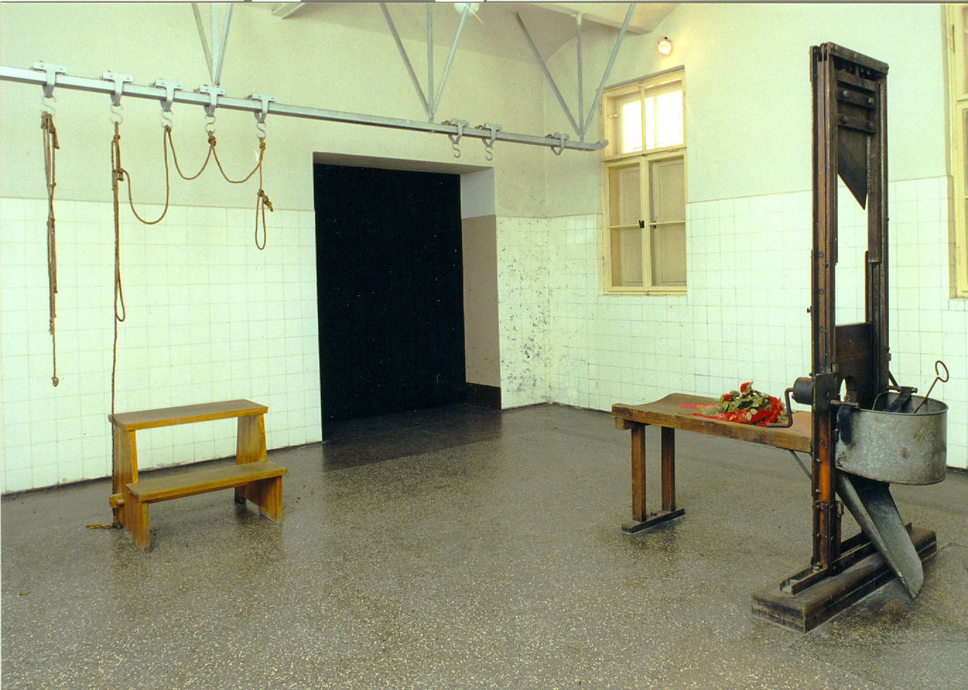 Věznice Pankrác slouží 130 let - prošli jí zločinci i oběti nacistů a ...